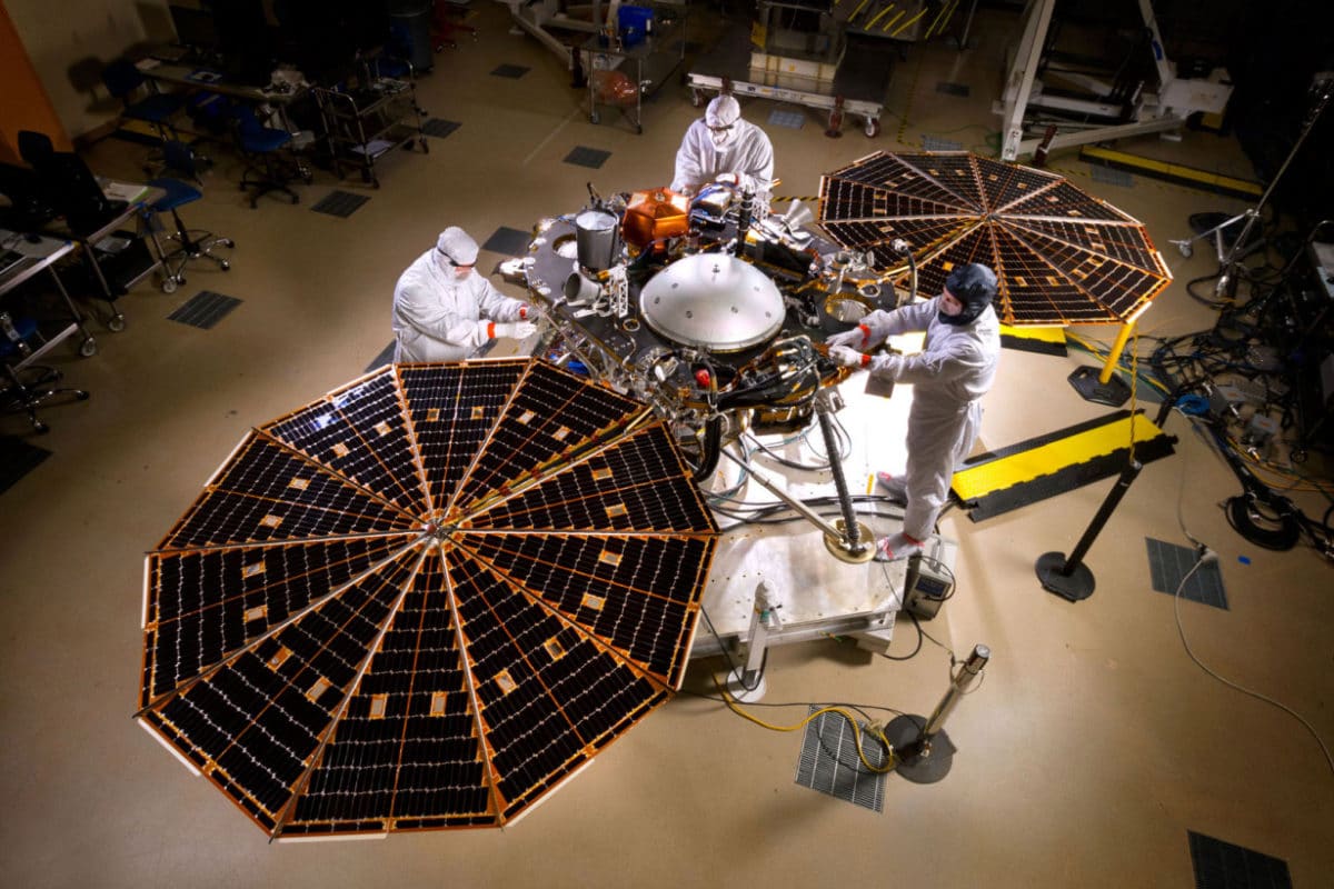 Mars electricity generation record set with 29.5% efficient solar cell ...