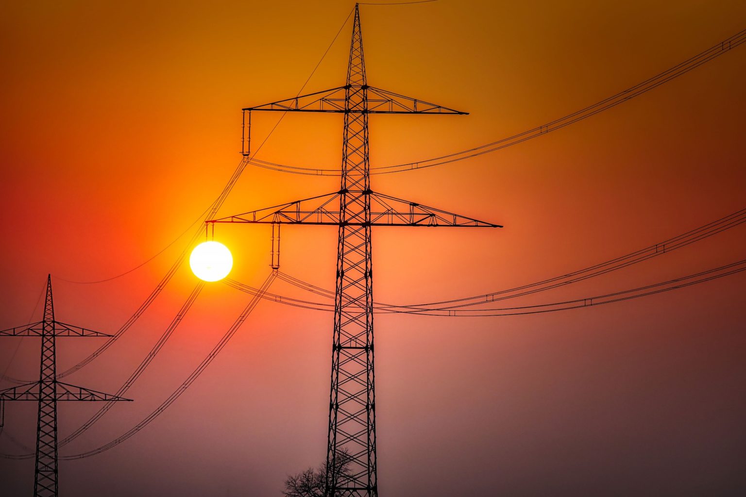 ERCOT advanced 15 GW of solar in 2022, moving 5x faster than other RTOs ...