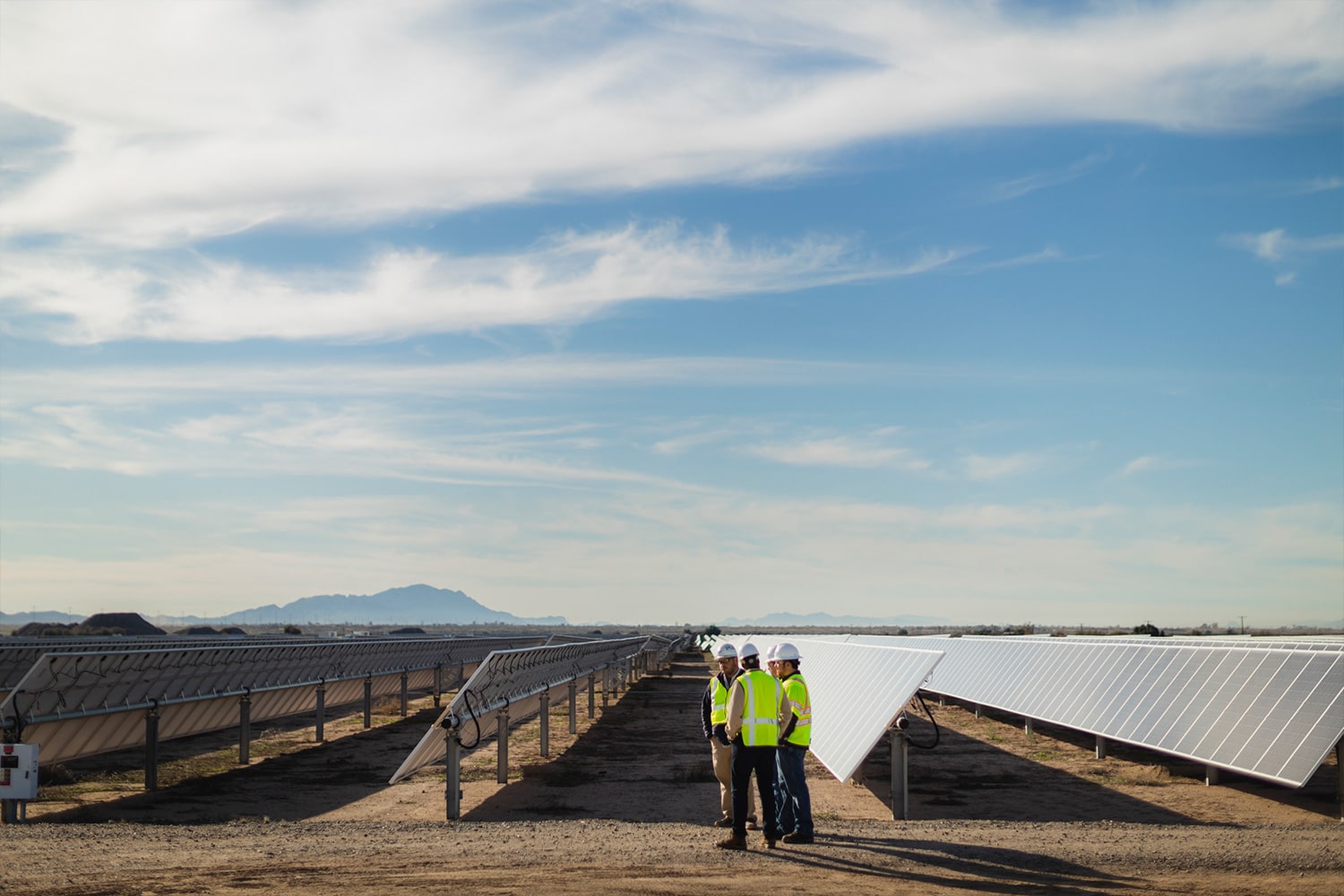Arizona utility doubles its 2025 solar commitment – pv magazine USA