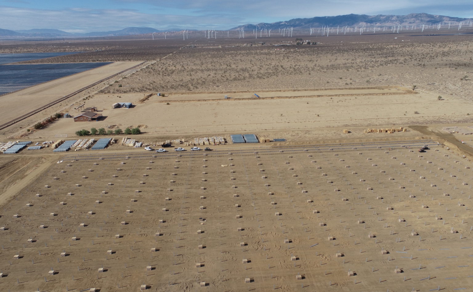 California 100 MW solar facility now generating power for community ...