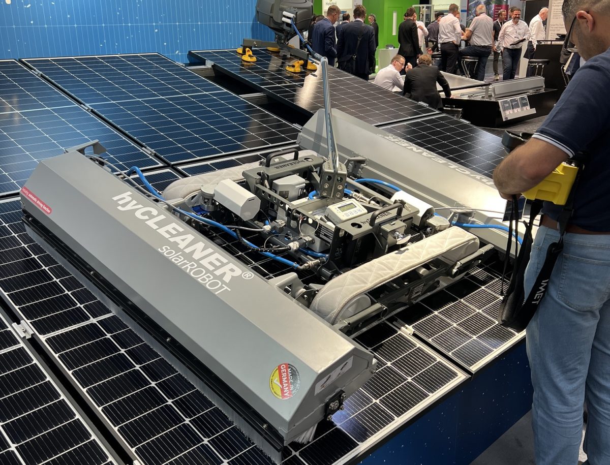 An American at Intersolar: Part III – Storage & robots – pv magazine USA