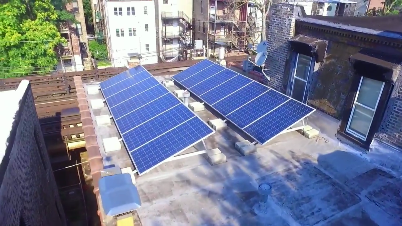 Solar apprenticeship program to train and employ 10,000+ Illinois ...