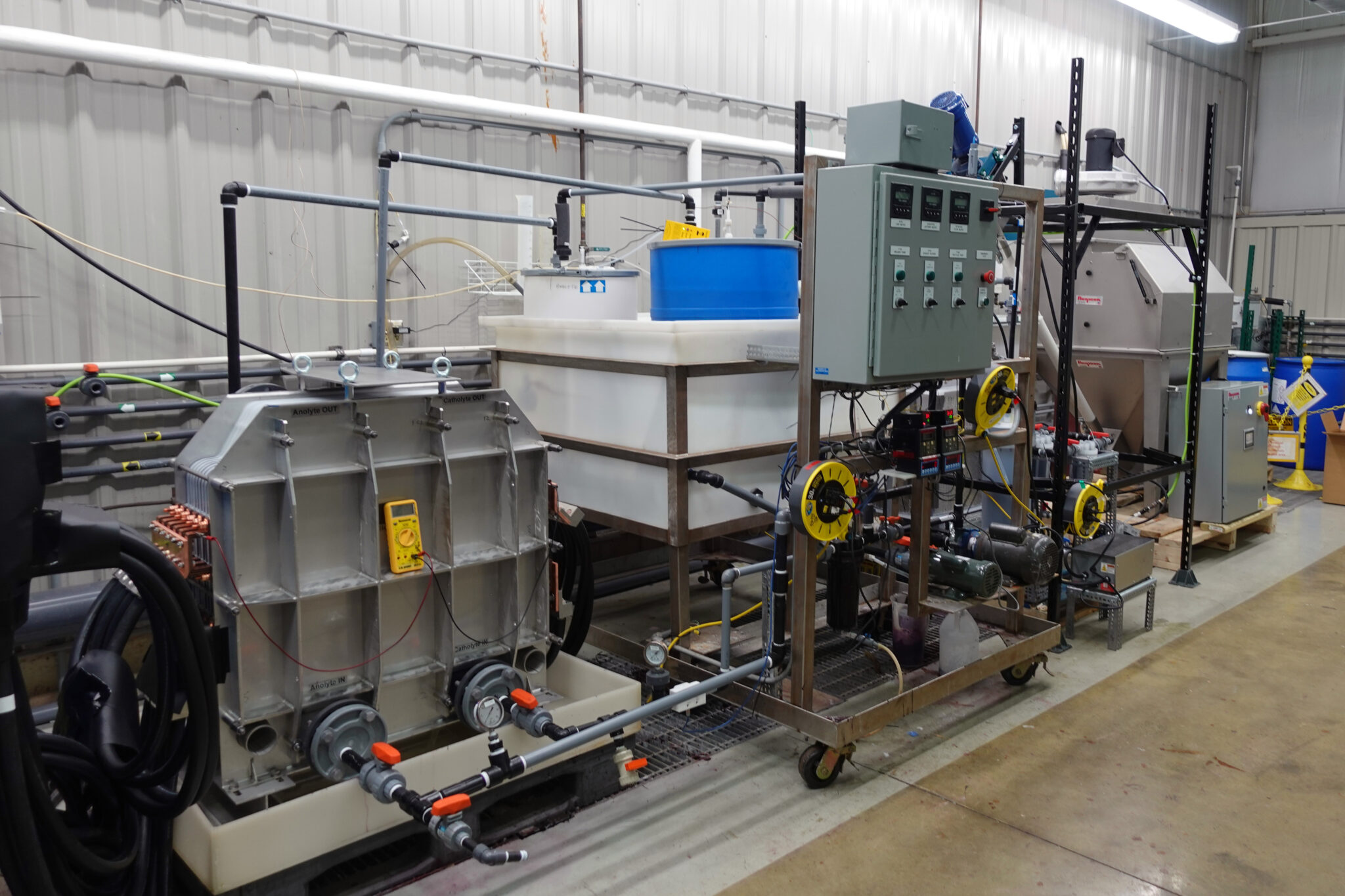Quino Energy ramps up production of its organic flow battery ...